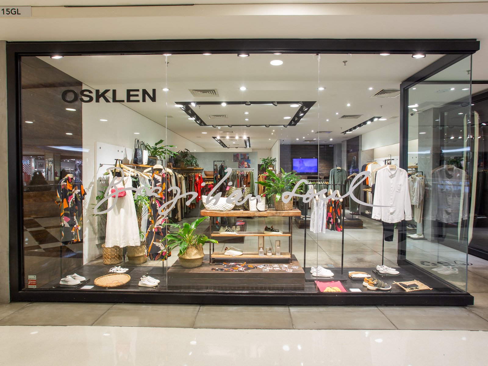 Conheça as Lojas do MorumbiShopping - OSKLEN