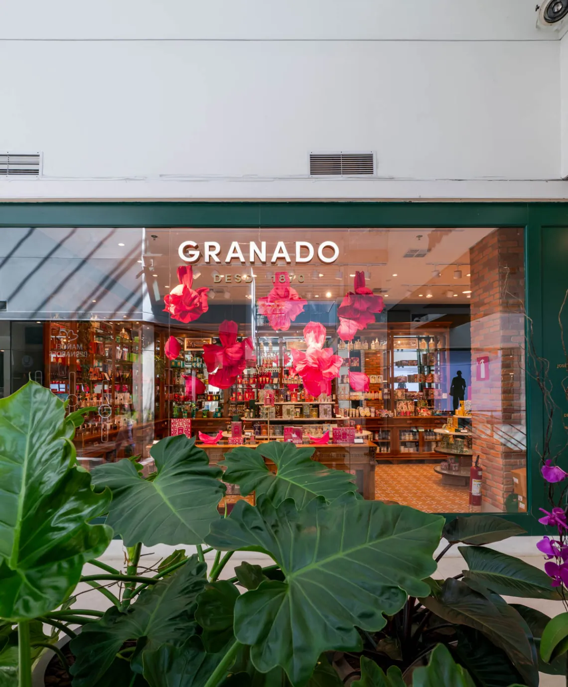 Lojas Exclusivas | Explore as Marcas no Pátio Savassi - GRANADO PHARMACIAS